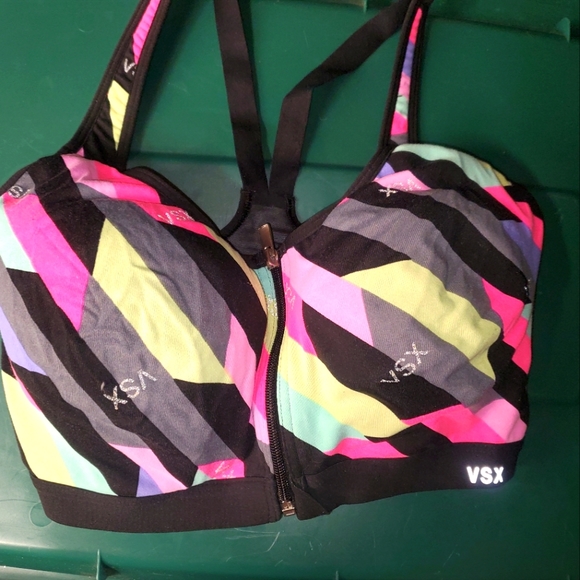 Victoria's Secret | Intimates & Sleepwear | 32ddd Vs Multi Color Sports ...